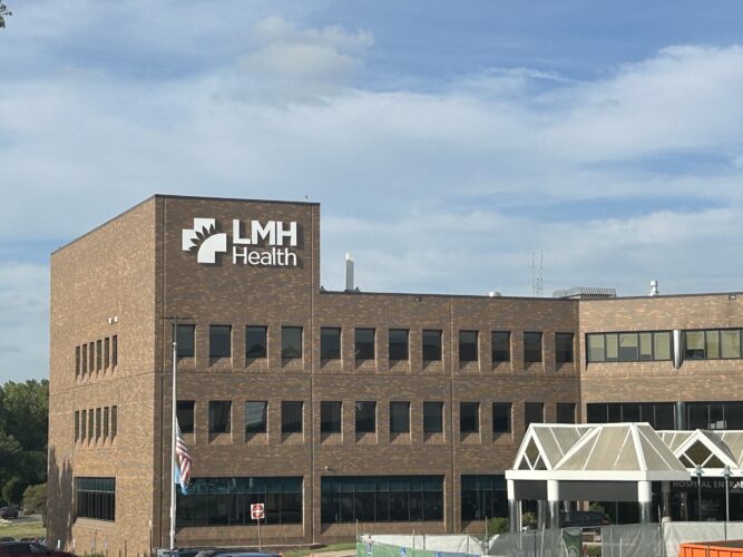 As key deadlines for Medicare plans loom, LMH Health seminar attracts ...